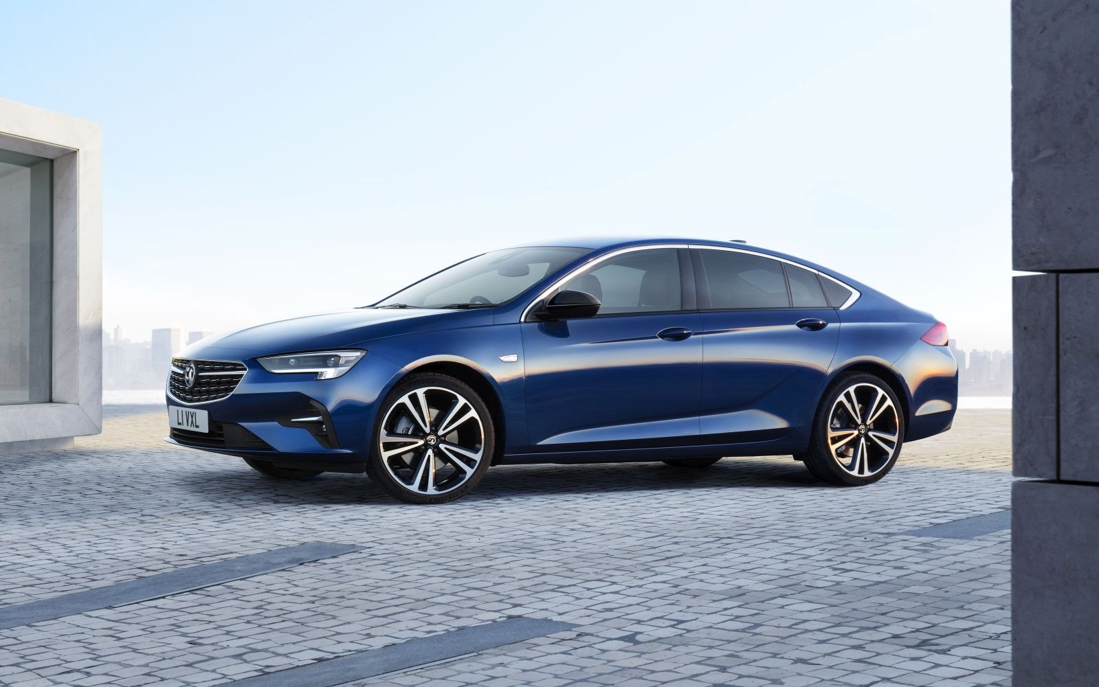 Vauxhall Insignia technical specifications and fuel economy